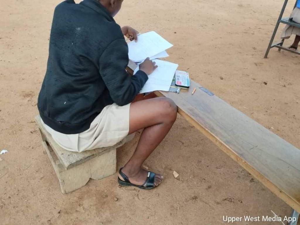 Jirapa: Ullo SHS Teacher Arrested by Police For Exposing No Desk ...